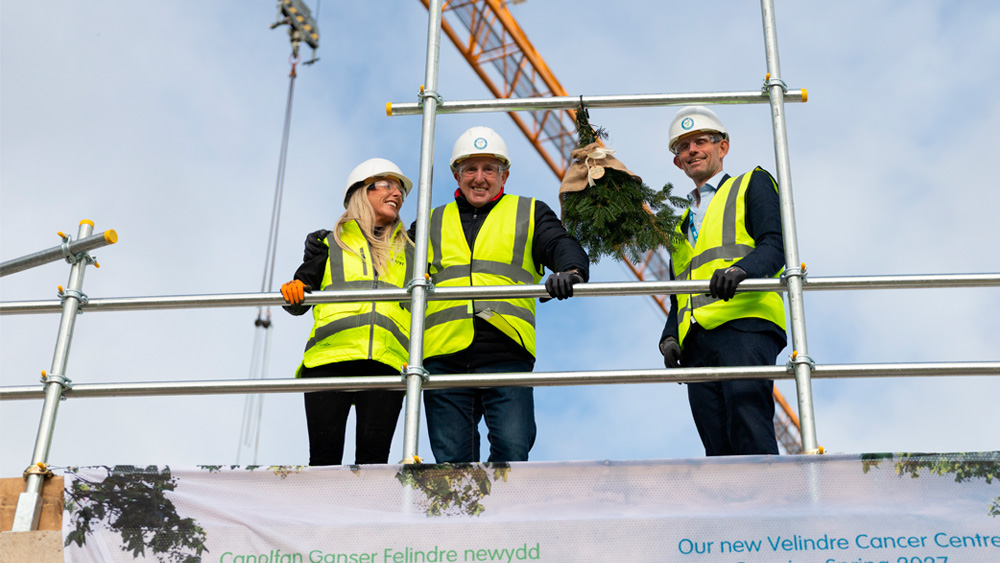Topping out new Velindre Cancer Centre